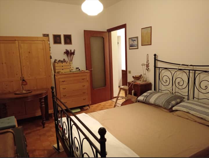 Camera, Bagno, Studio Con Letto. - Varèse