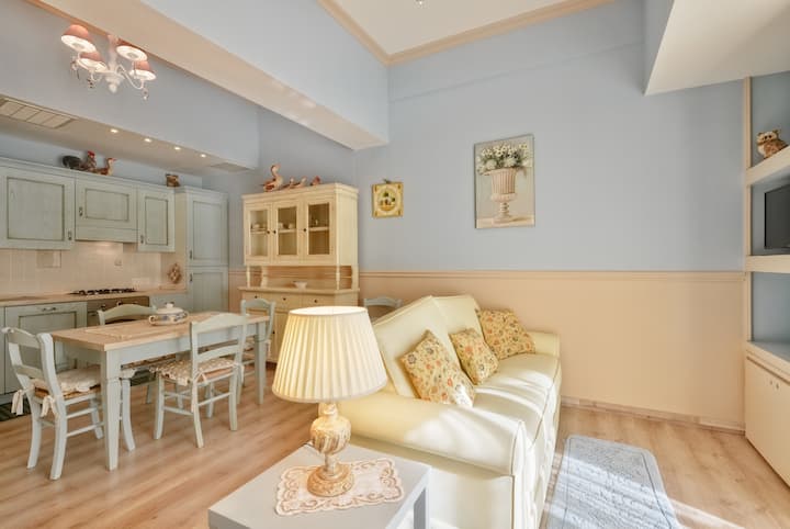 Bianchera Con Giardino Posto Auto E Piscina - Agropoli