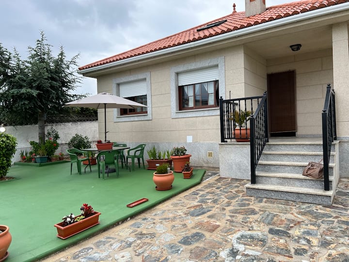 Chalet Independiente - Ortigueira