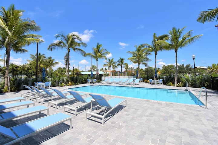 Luxury In Historic Downtown Stuart - Stuart, FL