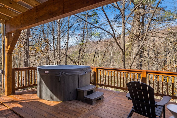Romantic And Cozy, Hot Tub, Firepit, Dog Friendly - North Carolina