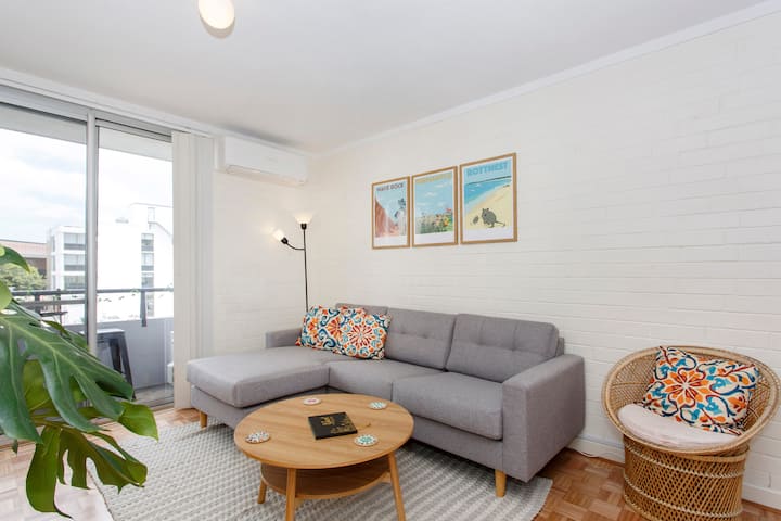 Freo Cosy Corner Family Budget - Fremantle