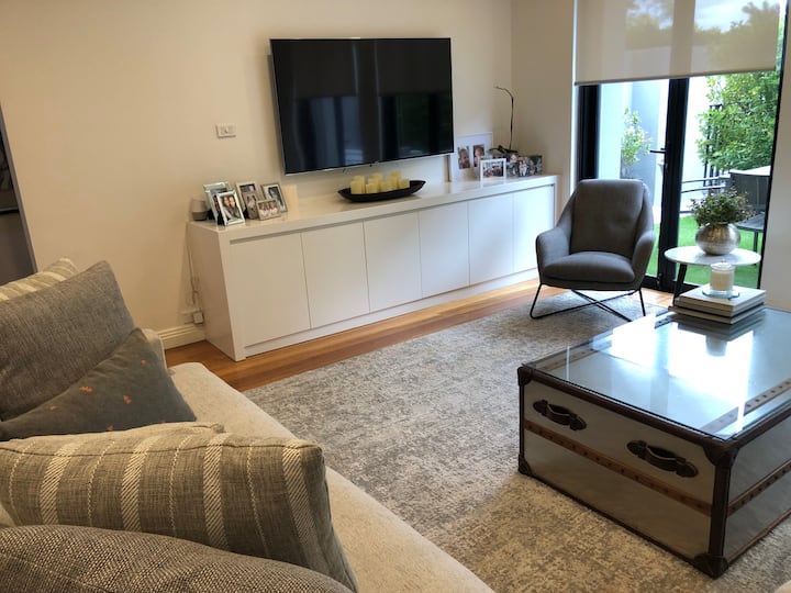 Modern Townhouse Great Location - Bondi Beach