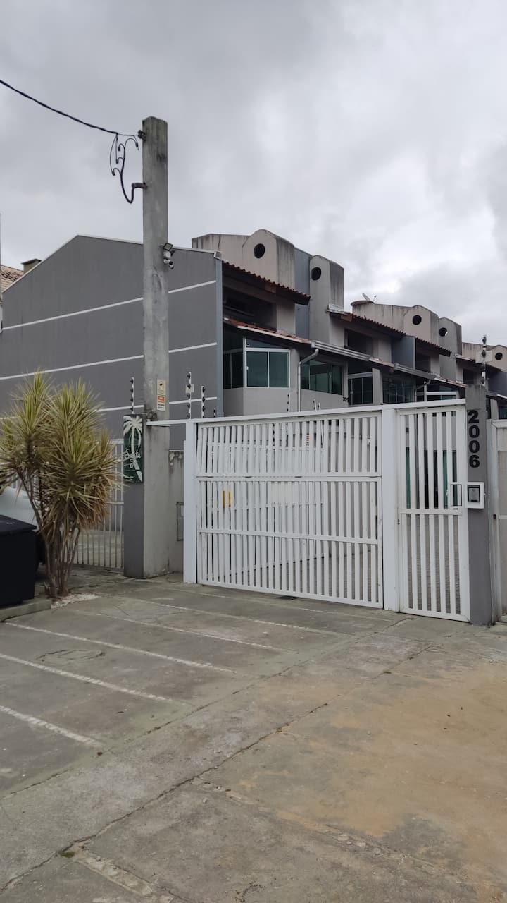Apartamento A 500 Metros Do Mar. - Matinhos