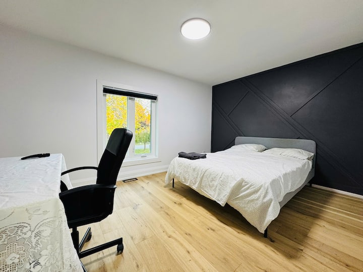 Entire House | Airport | Free Pkg | Sep Entrance -