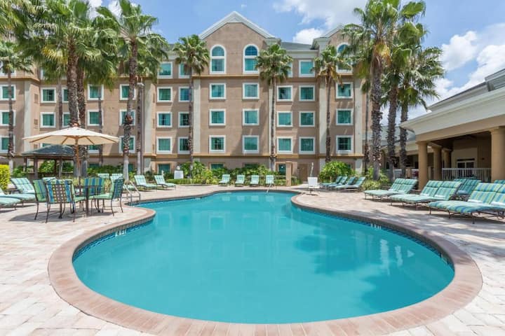 110 - Next To Disney - Pool - Universal Orlando Resort, Orlando