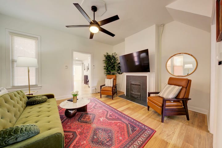 Corktown Oasis - Luxe Getaway Close To Downtown - Windsor, ON, Canada