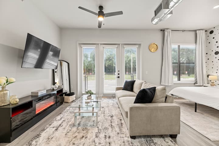 Stu | Poke A Spot  •Pool - Dallas, TX