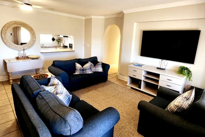 Collie's Place - Plettenberg Bay