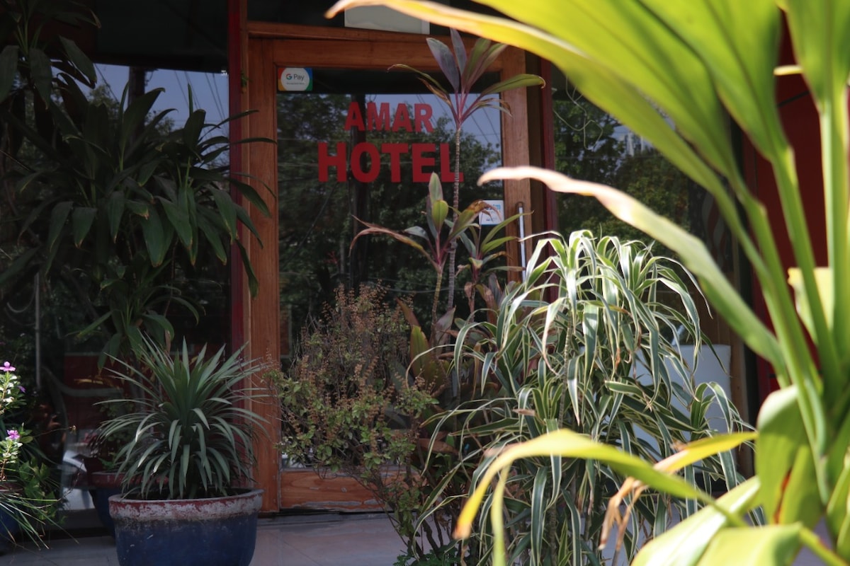 Habitación deluxe del Amar Hotel | By GRB - Airbnb