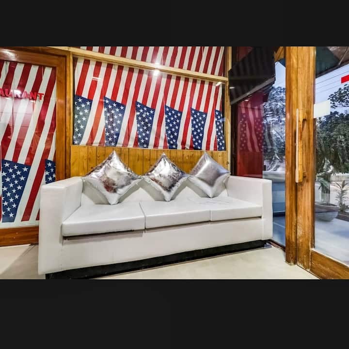 Amar Hotel Super Deluxe Room | By Grb - Patiala