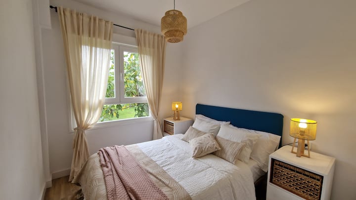 Maison Chaleureuse Avec Cheminée Pour 8 Personnes - Cazalegas