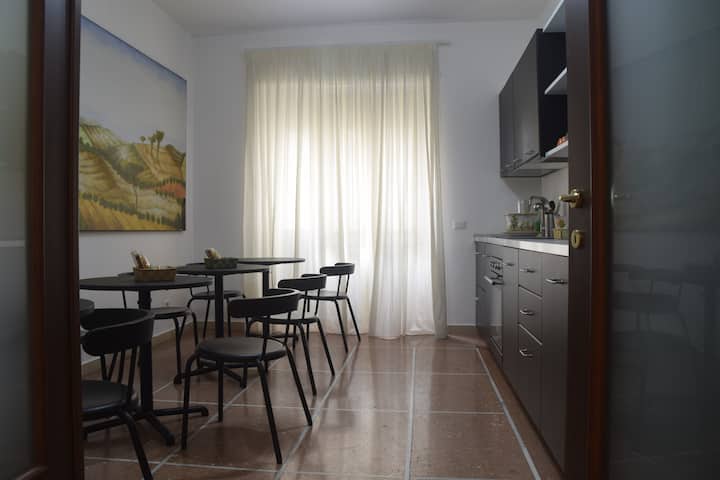 Rome Colors - Re Di Roma Apartment (Metro A) - Rom