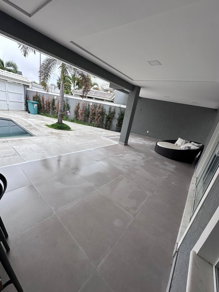 Casa Linda Em Condomínio Fechado - Recreio