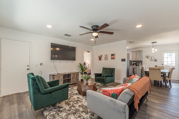 Spacious 3br Home - Near Dt Austin - Austin, TX