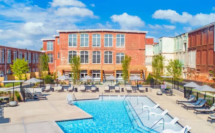 Industrial-chic 2bed/2bath - Greenville, SC