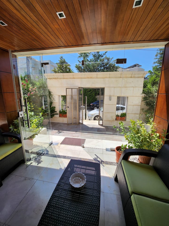 Abdoun Circle Lux Villa 900sqm - Amman