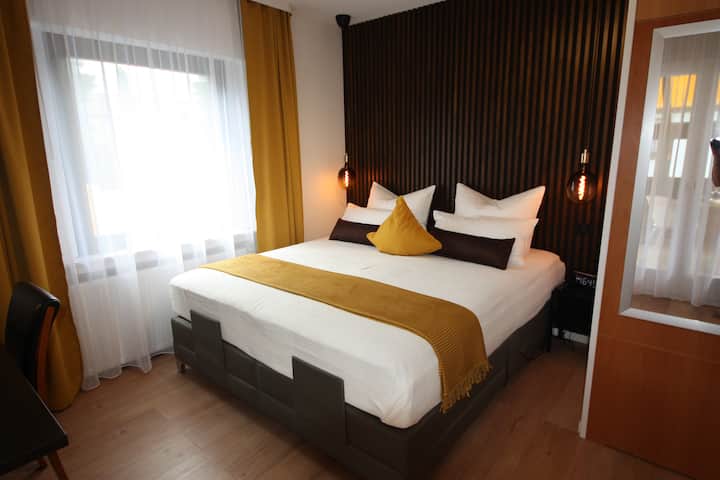 Quiet Apartment, 10 Min To City Center By Car - Cologne