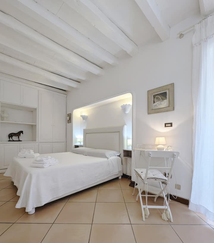 Setes - Appartamento In Centro - Crotone