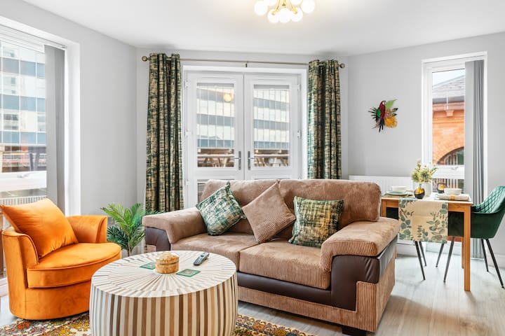 Chic Flat In Leicester City | King Bed - Leicester