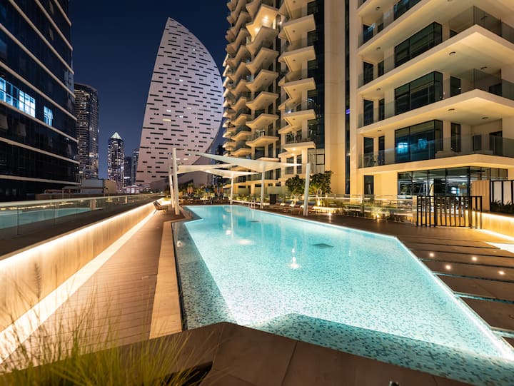 Pool View Studio Near Burj Khalifa, Metro In 800m - Dubaï