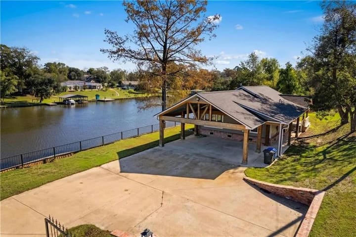 Charming 3br Cane River Home - Natchitoches, LA