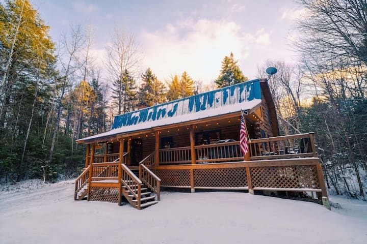 Okemo Log Cabin +Hot Tub! Ski In 5 Min! - Vermont