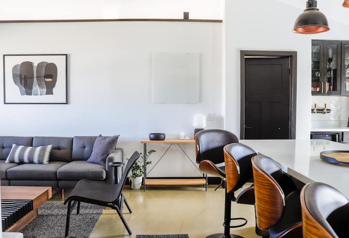 Modern House Nr Asu, Airport, W/ Lux Amenities - Tempe, AZ