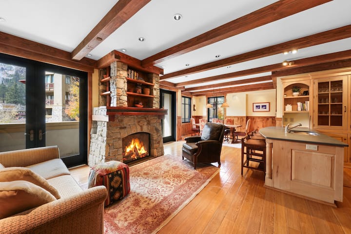 4br + Den | Village At Palisades Tahoe - Tahoe City, CA