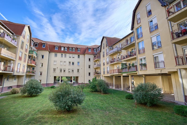 Moni's Sweet Home | Ac & Free Street Parking - Aéroport de Budapest Ferenc Liszt (BUD)