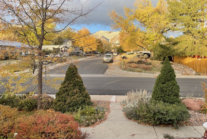 Newly Remodeled 4 Bedroom House - University of Colorado Boulder,Boulder