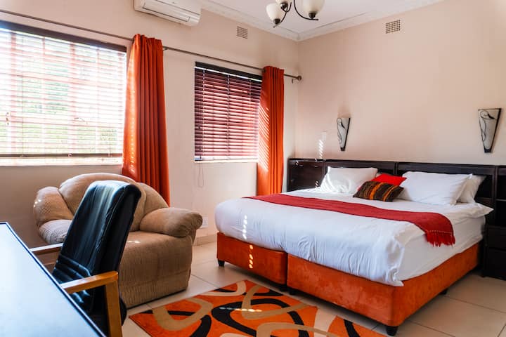 Steffis Sun Lodge Room 6 - Tzaneen