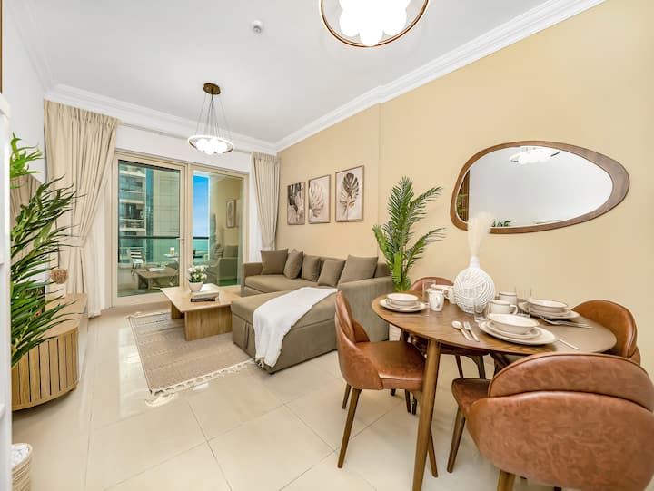 Spacious Home In The Heart Of Marina W/ Seaview - Dubai