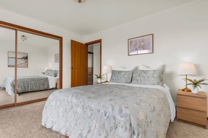 4 Capes View - 3 Bedroom Pet Friendly - Merimbula