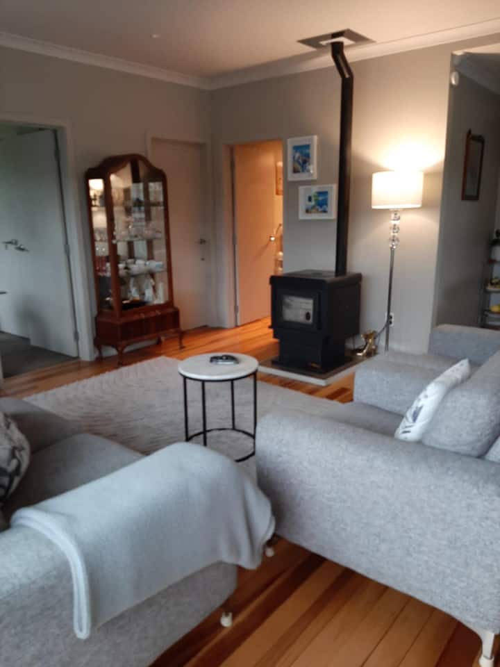 Cozy Home In The Heart Of Taupo - Taupo