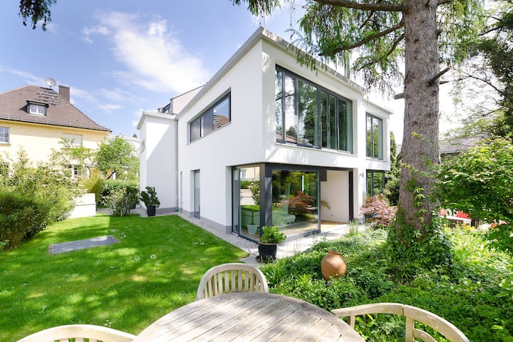 Amazing Munich Bauhaus Villa - Munich