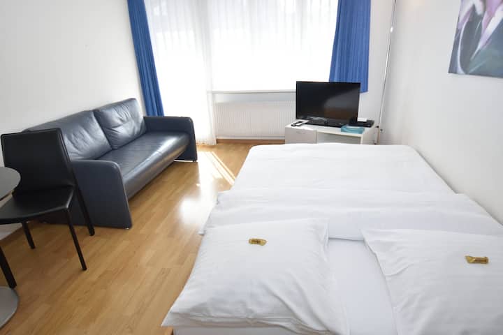 Lovely Studio In The Center - Crown 44 - Zürich