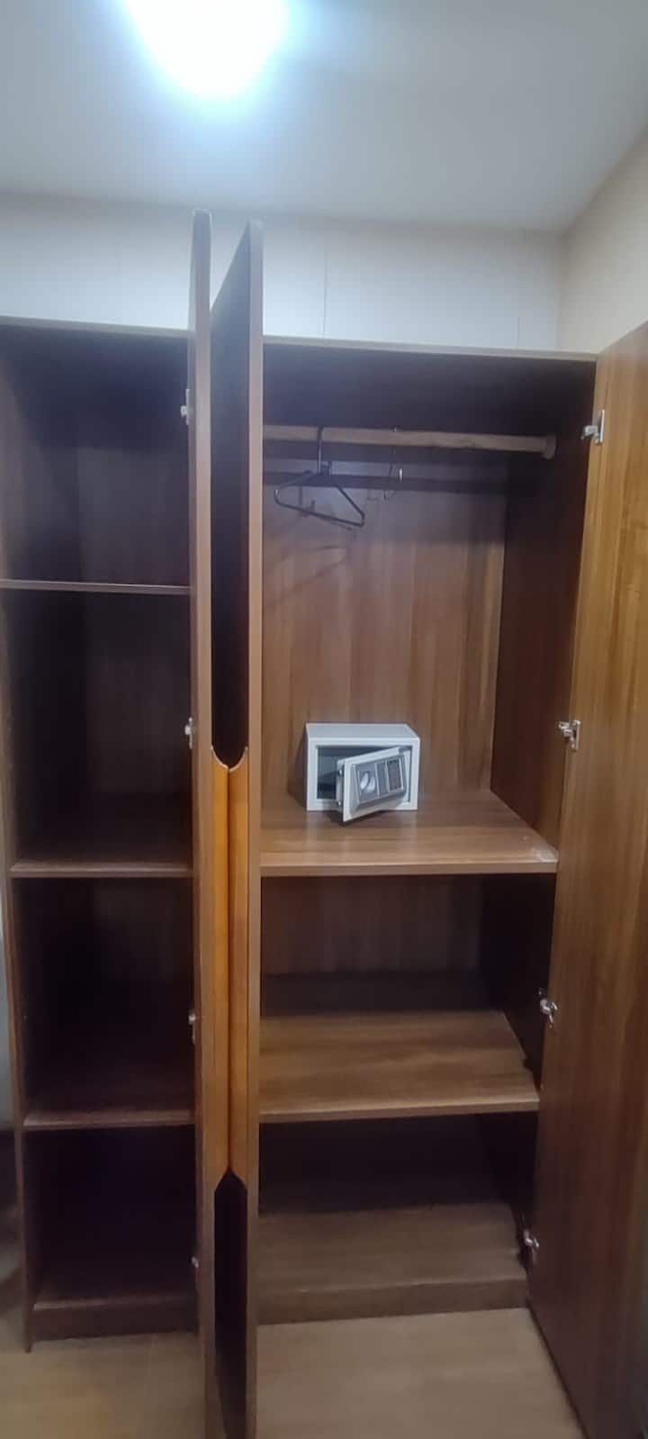Premium Room : Shavin Residency Wardha Maharashtra - Wardha