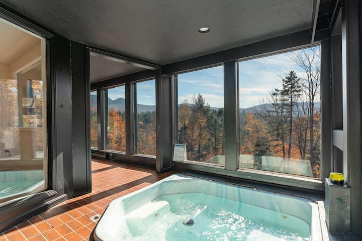 Mountain Views & Hot Tub! - Waterville Valley, NH