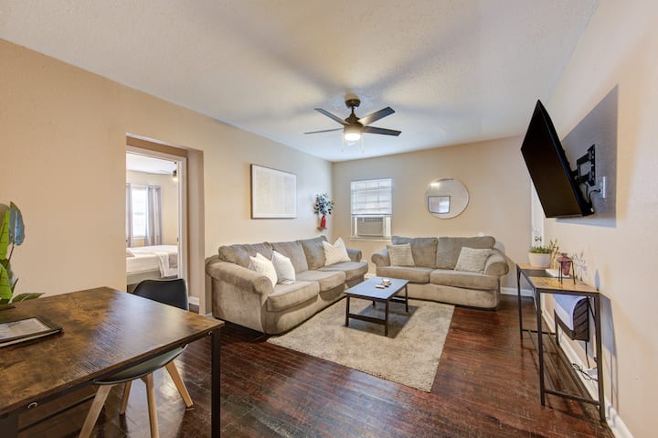 2 Bedroom Apt- 10 Min To Dt/med - Houston, TX