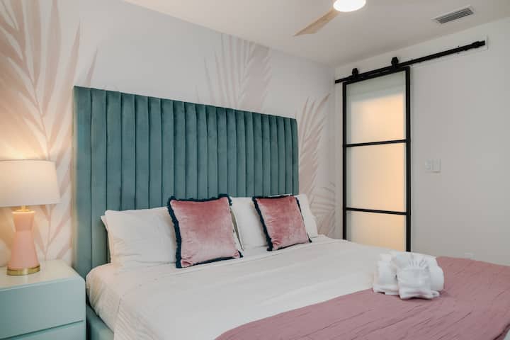 Blue Bird Apartment-walk To Vilano-private Patio - St. Augustine, FL