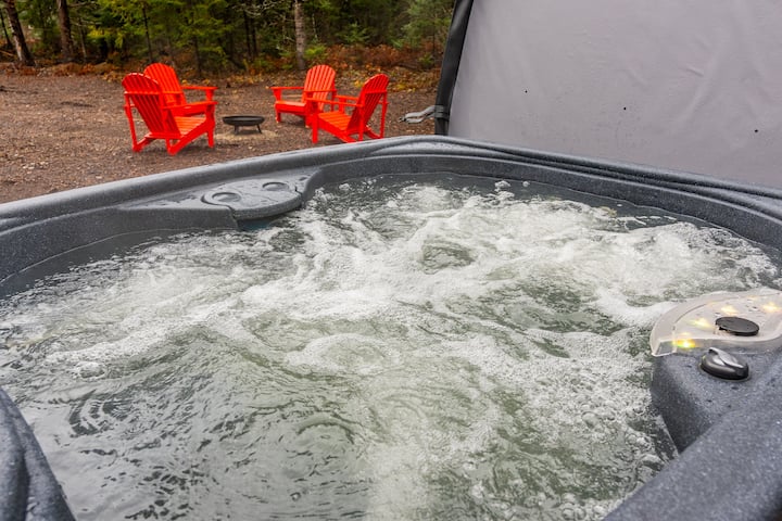 Muskoka Retreat W/ Hot Tub & Games - Muskoka