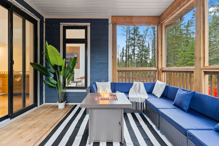 Muskoka Retreat W/ Hot Tub Cold Plunge & Game Room - Algonquin Provincial Park