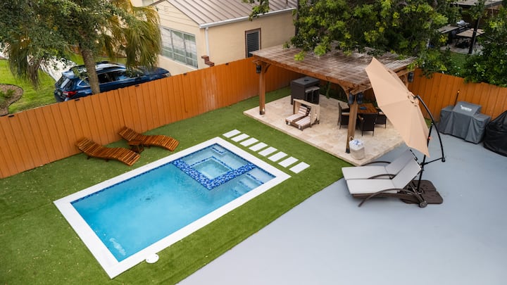 Resort/pool/coralgables/15minbeach/10minbrickell - Miami