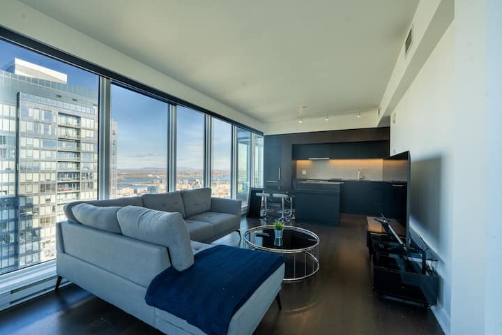 High-rise 3br, 3ba Downtown Penthouse - Montreal