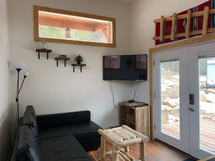 Native Spirit Cabin, 2 Bedroom, Pet-friendly - Georgetown, CO