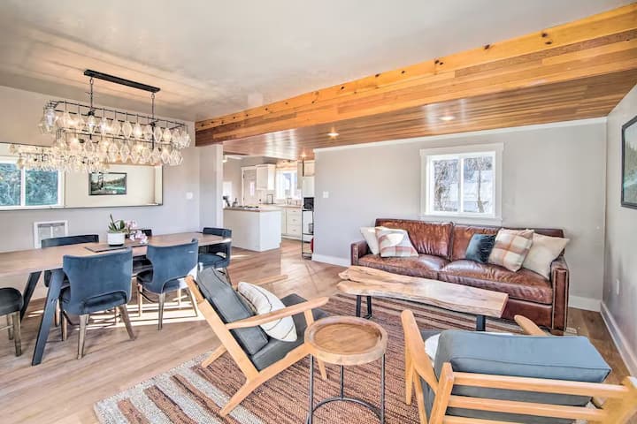 Rustic Mountain Oasis With King Bed & Pet Friendly - Cle Elum, WA