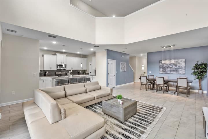 Close To Disney & Universal @ Storey Lake Resort - Kissimmee, FL