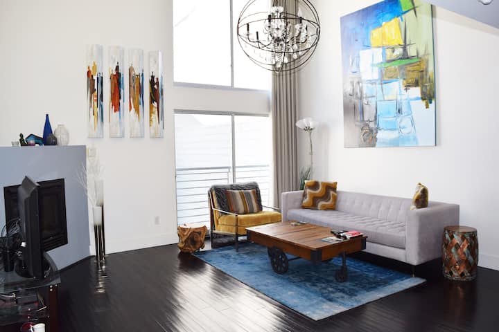 Modern, Stylish, Central Loft Style Condo - San Francisco, CA