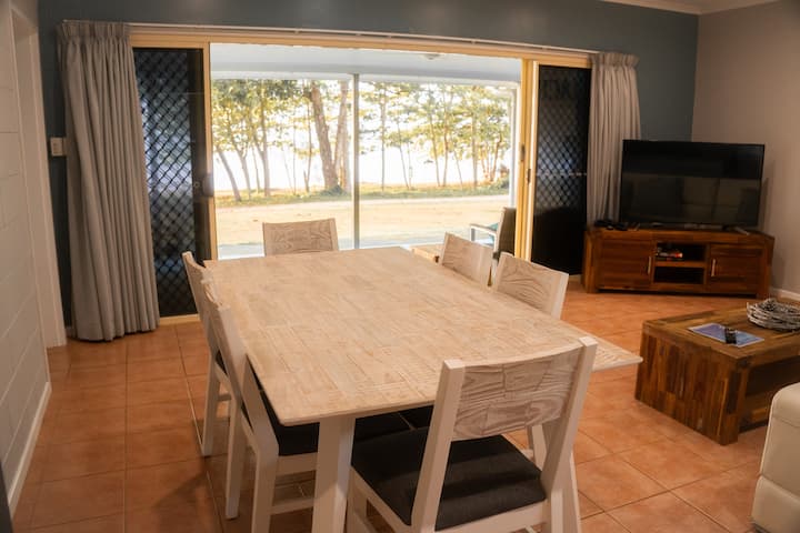 King Reef Resort Beach House - Silkwood